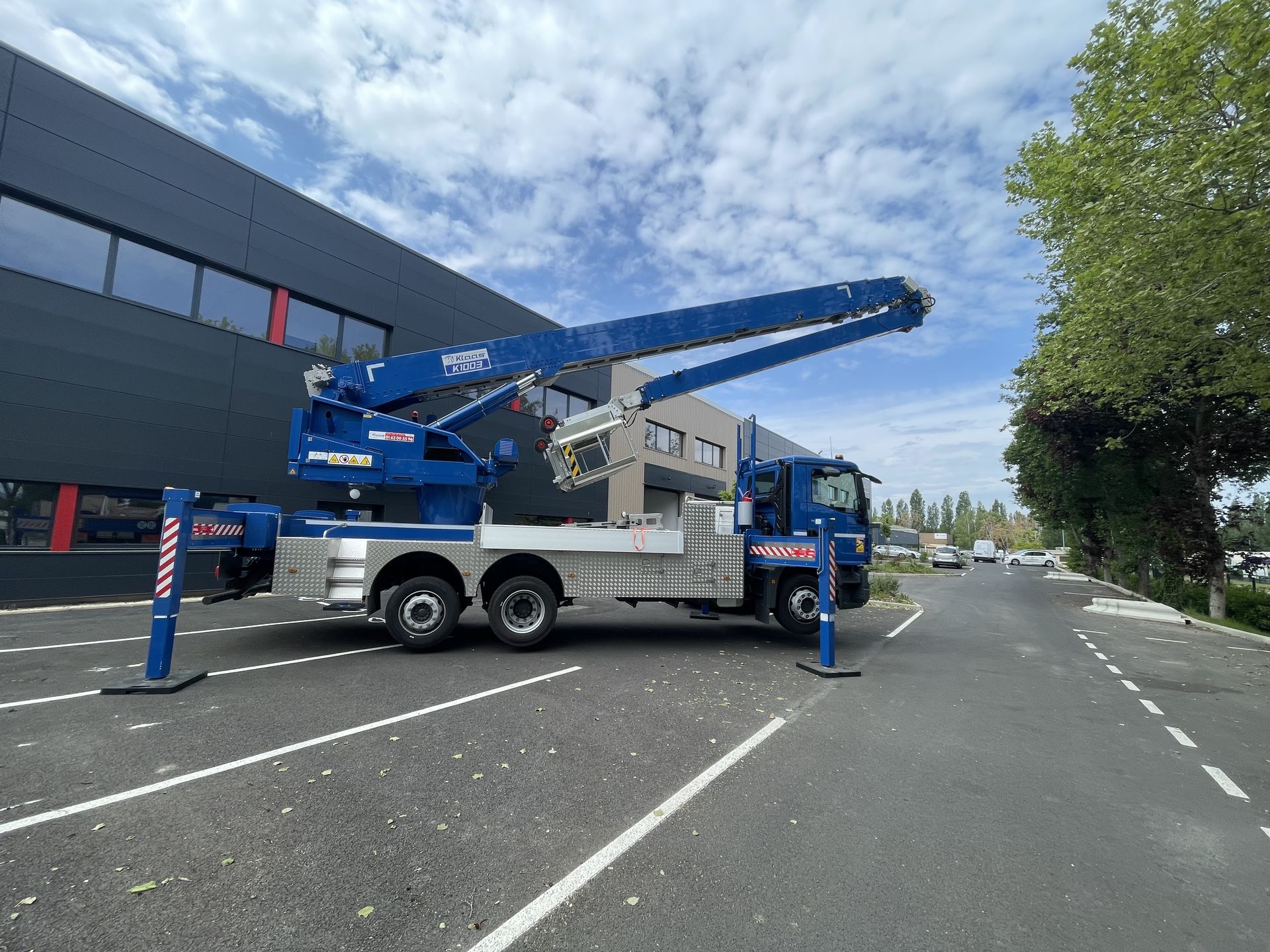 Location grue legers avec opérateur